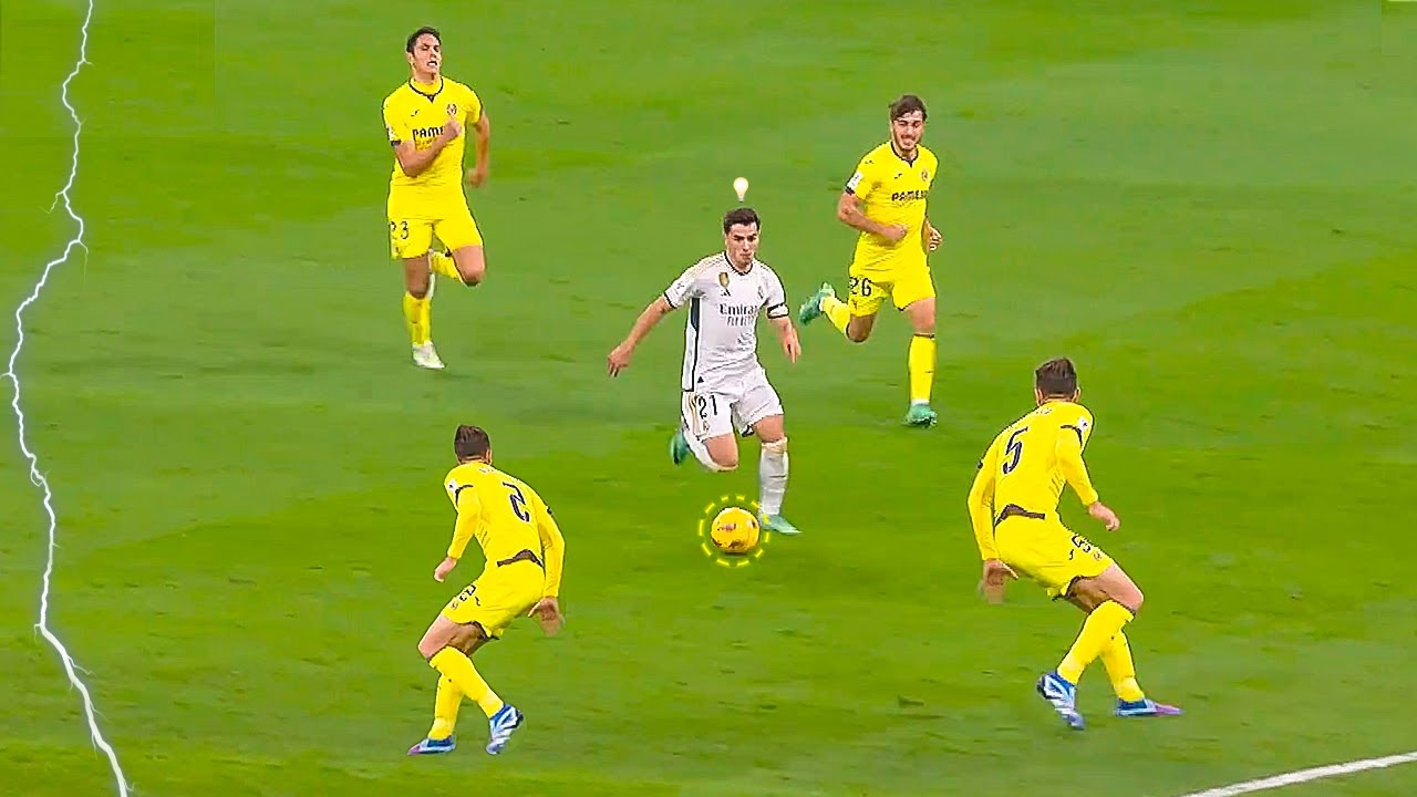 Smart Plays in Football 2024 - YouTube