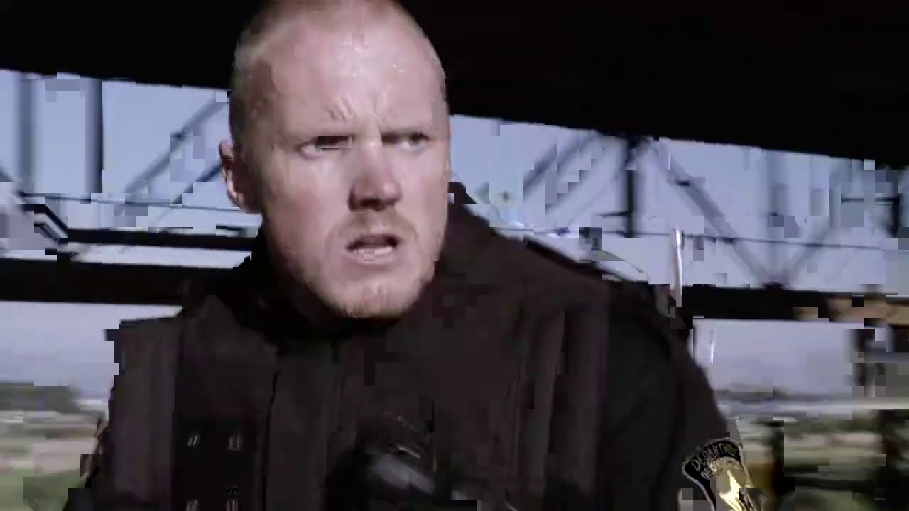 DEATH RACE -CRAZY FIGHT IN THE PRISON - YouTube