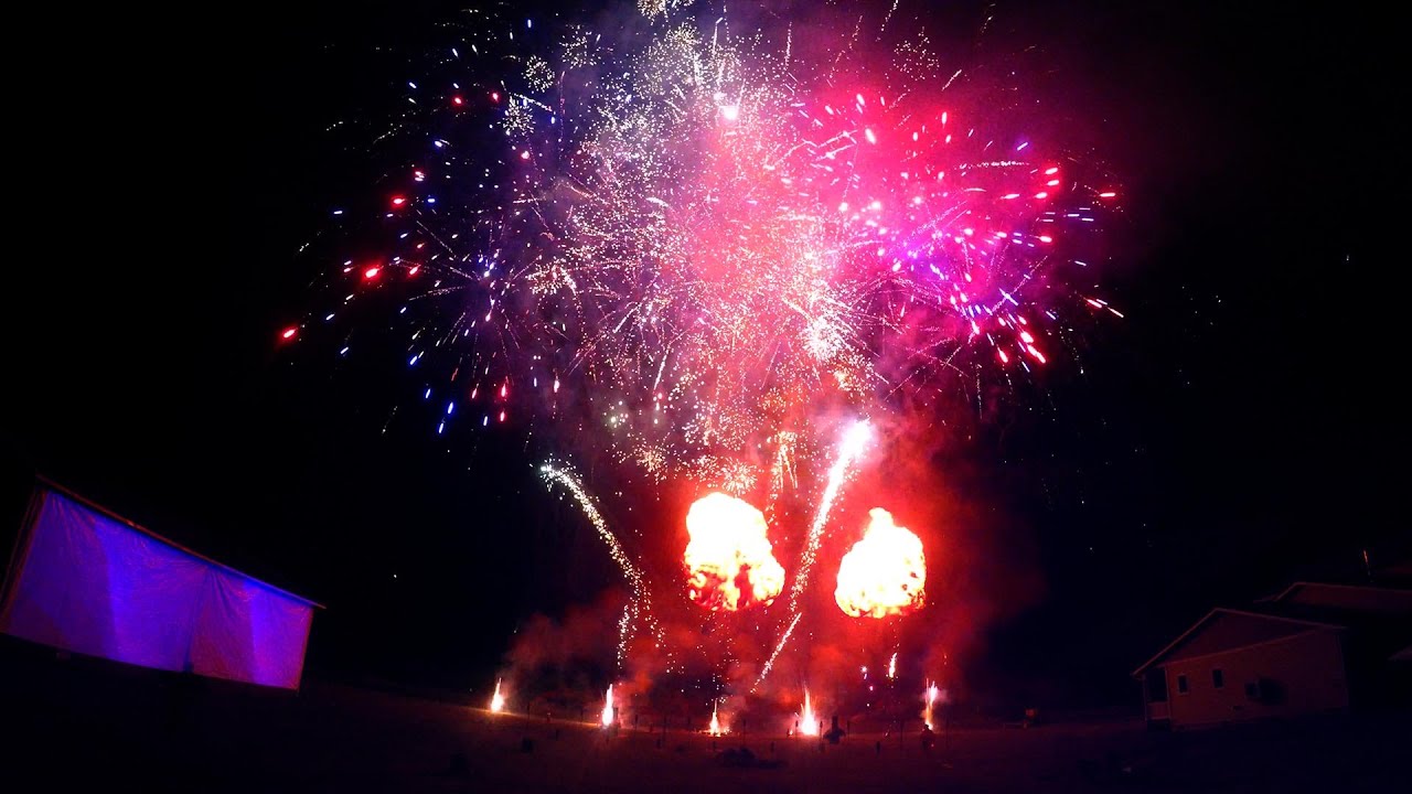 2022 Fireworks at The Farm - YouTube