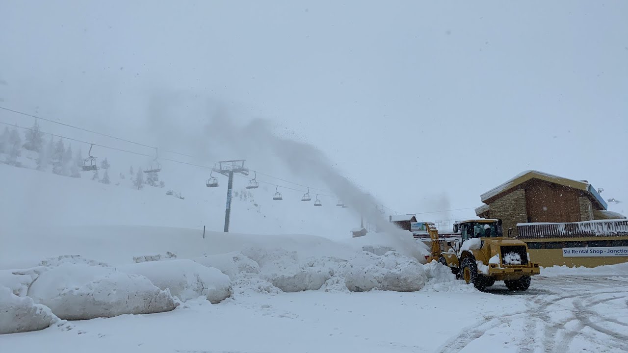 December SNOW IN LEBANON: Getting Ready for the Ski Season Before New ...