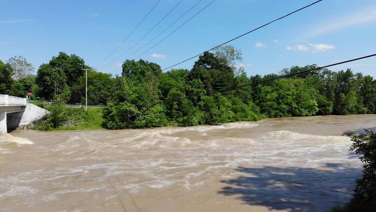 Sandusky River in Tiffin Ohio - YouTube