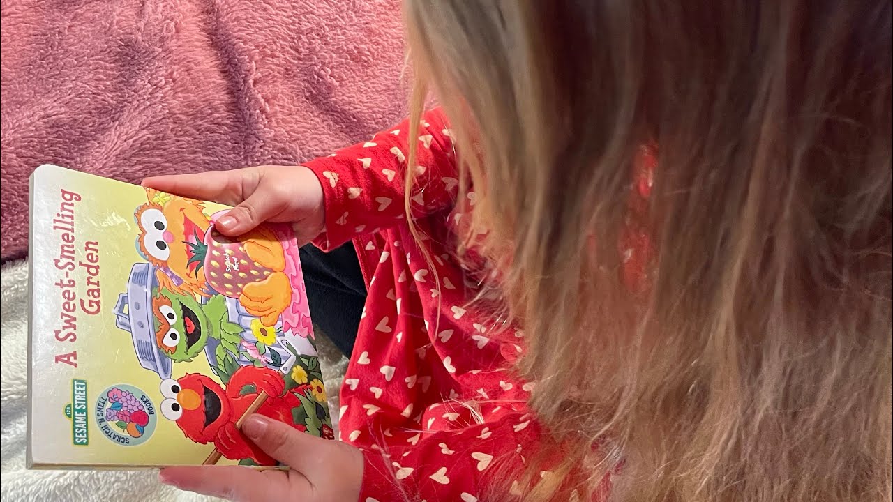A Sweet-Smelling Garden from Sesame Street read by @LittleMES - YouTube