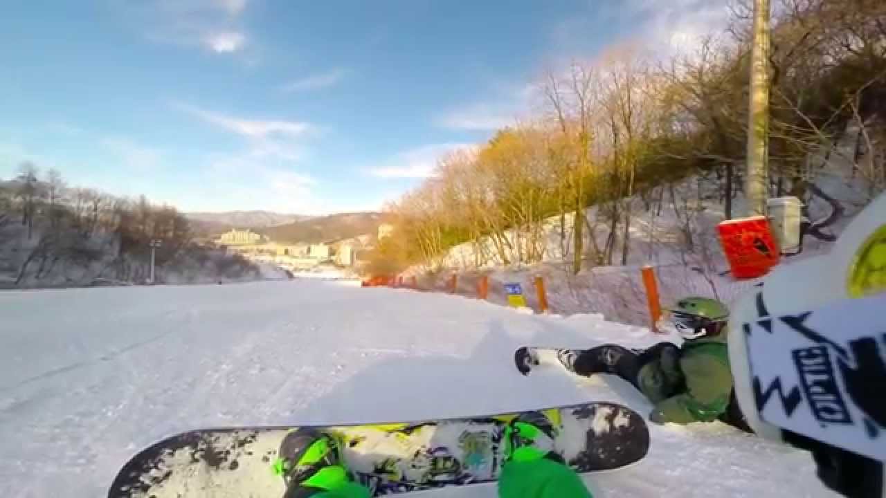 Snowboarding Korea @ Phoenix Park - YouTube