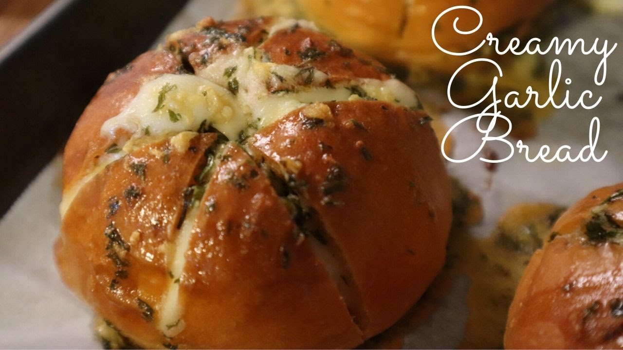 Creamy Garlic Bread | Korean Garlic Bread - YouTube