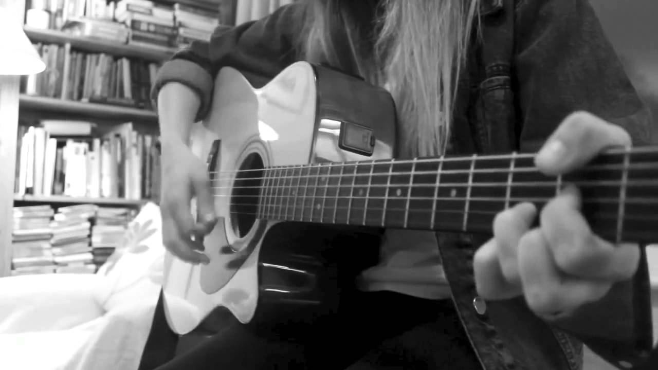 Jessie Ware - Wildest Moment (Emma Hiley Acoustic) - YouTube