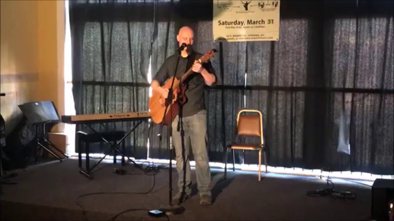 Andy Knapp - Undivided - Live at Marich Music - YouTube
