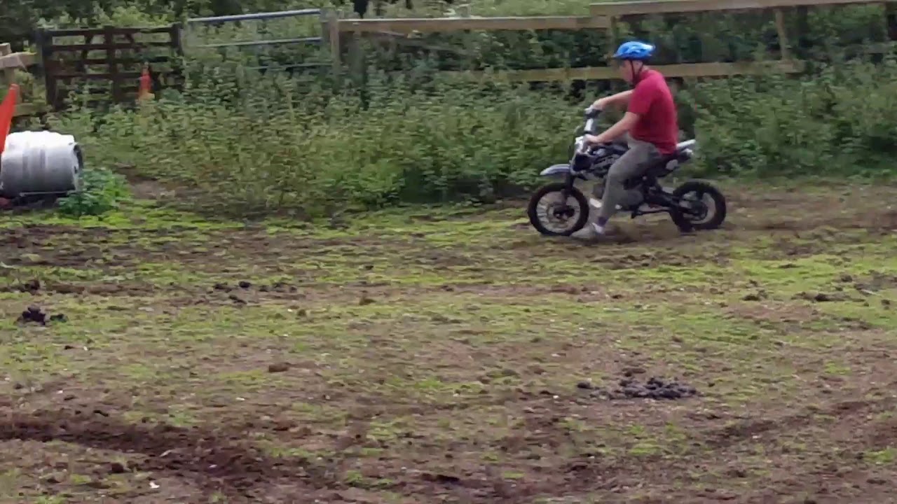 Pit bike riding - YouTube