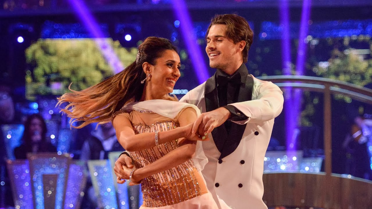 Anita Rani & Gleb Savchenko Quickstep to 'Don't Get Me Wrong ...