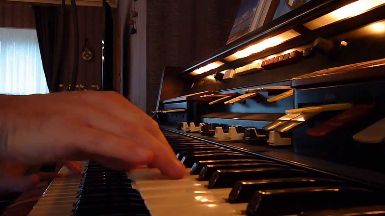 Greensleeves - on Hammond R100 from '72 - YouTube