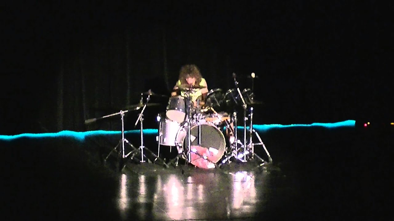 Elliott and Sam Peschke CLS variety show - YouTube