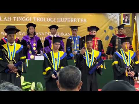 Wisuda Okta - STT Huperetes - YouTube