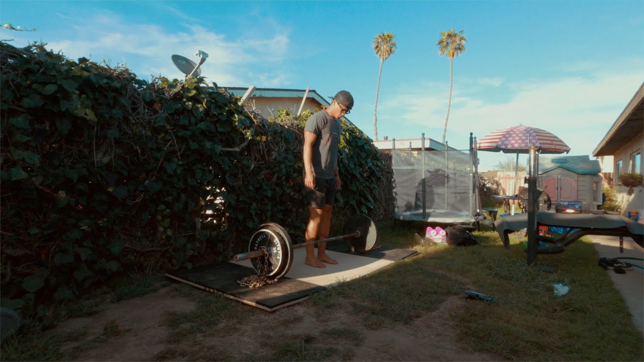 Building a backyard budget deadlift platform for $100! - YouTube