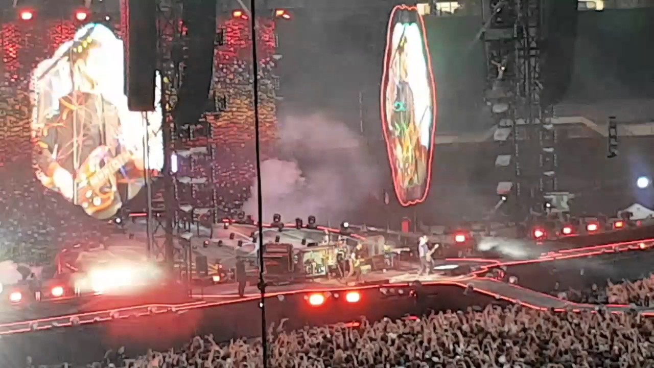 Coldplay - A Head Full of Dreams Tour 2017 - Wien - Ernst Happel ...