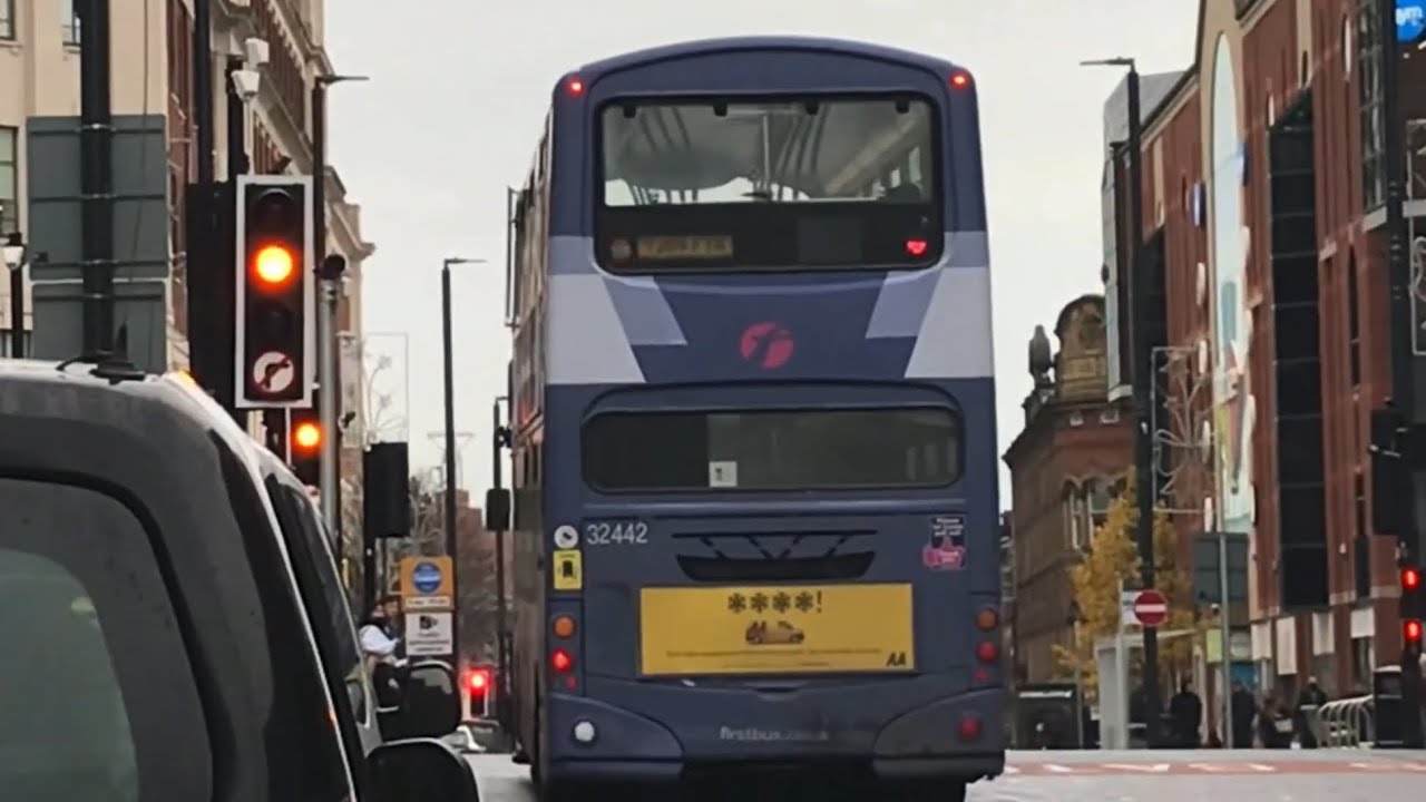 First Leeds Volvo B7TL Wright eclipse Gemini (32442 YJ04 FYN) Loud ...