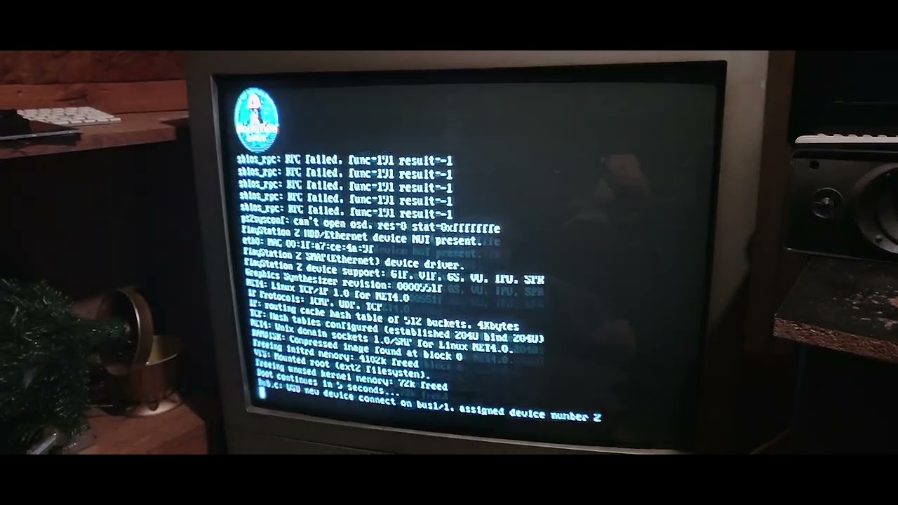 BlackRhino Linux booting on a PS2 Slim (SCPH-90001) from USB. - YouTube
