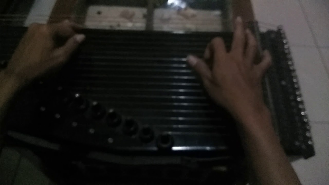 Belajar dasar bermain Kacapi - YouTube