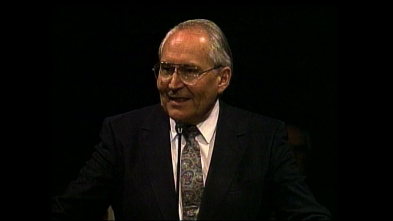 University of Mortality | L Tom Perry | 1988 - YouTube