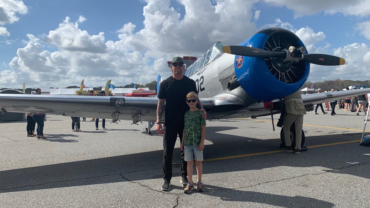 Waylon and Henry’s Adventures: The Blue Angels - YouTube