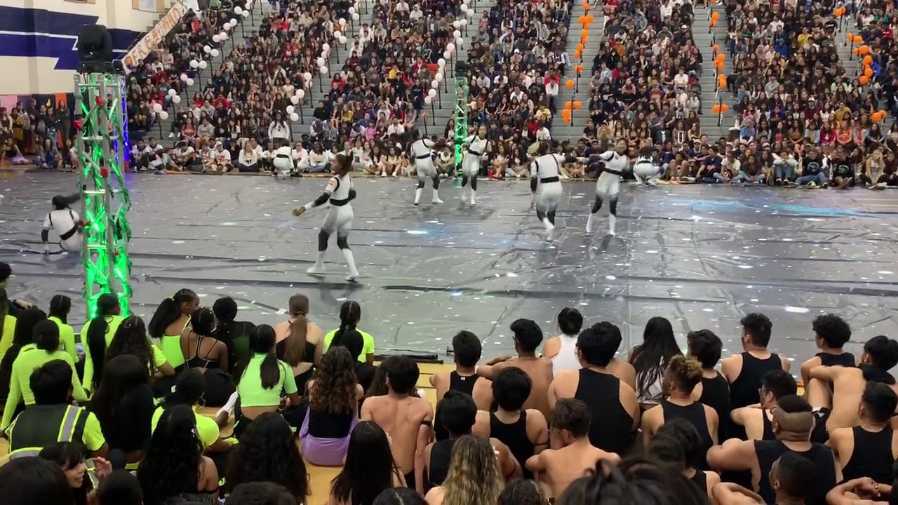Color Guard Performance - YouTube