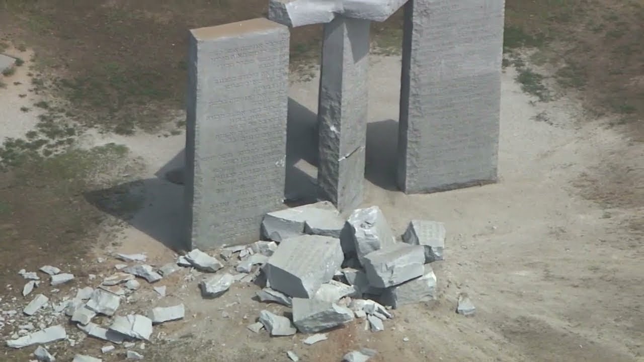 Les Georgia Guidestones partiellement détruites par des explosifs (06 ...