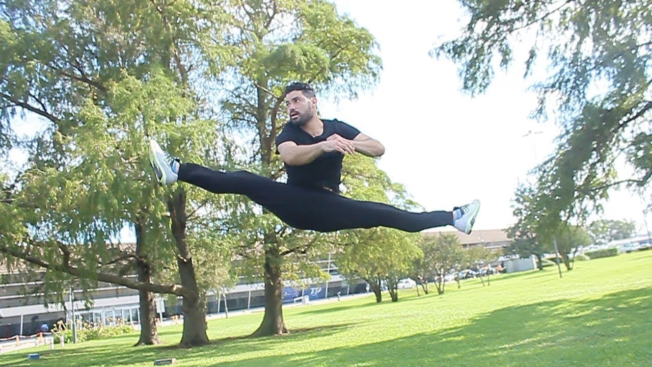 COMO HACER DIFERENTES PATADAS VOLADORAS CON UN GIRO 360 - YouTube