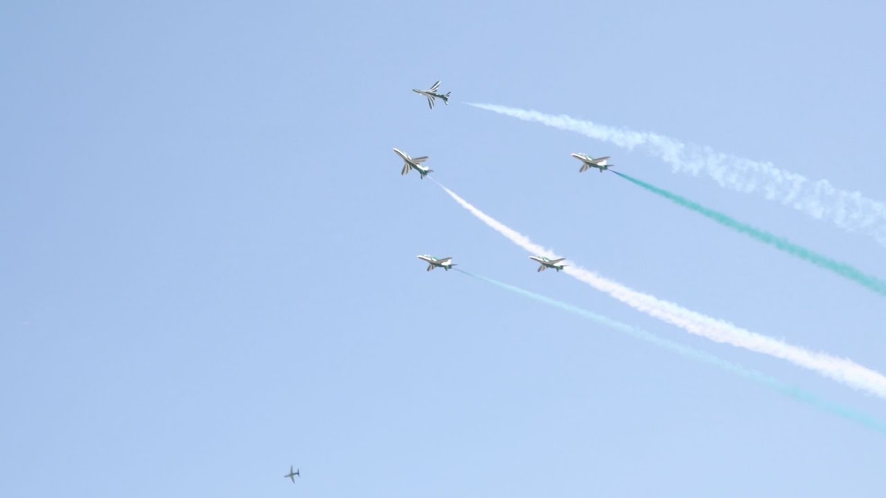 Athens Flying Week 2023: Άφιξη σμήνους Saudi Hawks - YouTube