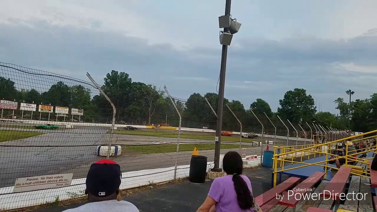 Old School Figure 8 Painesville Speedway July 6th 2019 - YouTube