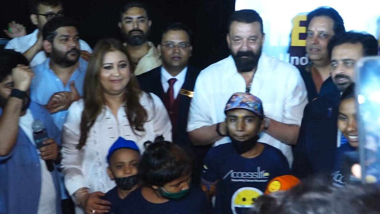 Sanjay Dutt, Deepak Mukut & Seema Singh At Special Kids’ Special ...