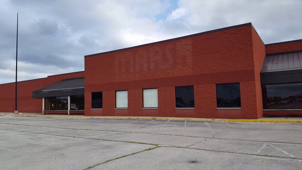 Abandoned Marsh Grocery Store - YouTube