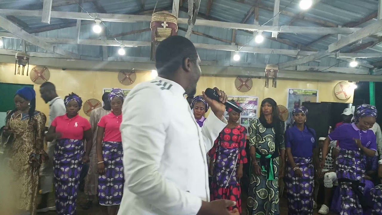 Amin Ala ( DAMUWA ON STAGE) Official video. - YouTube