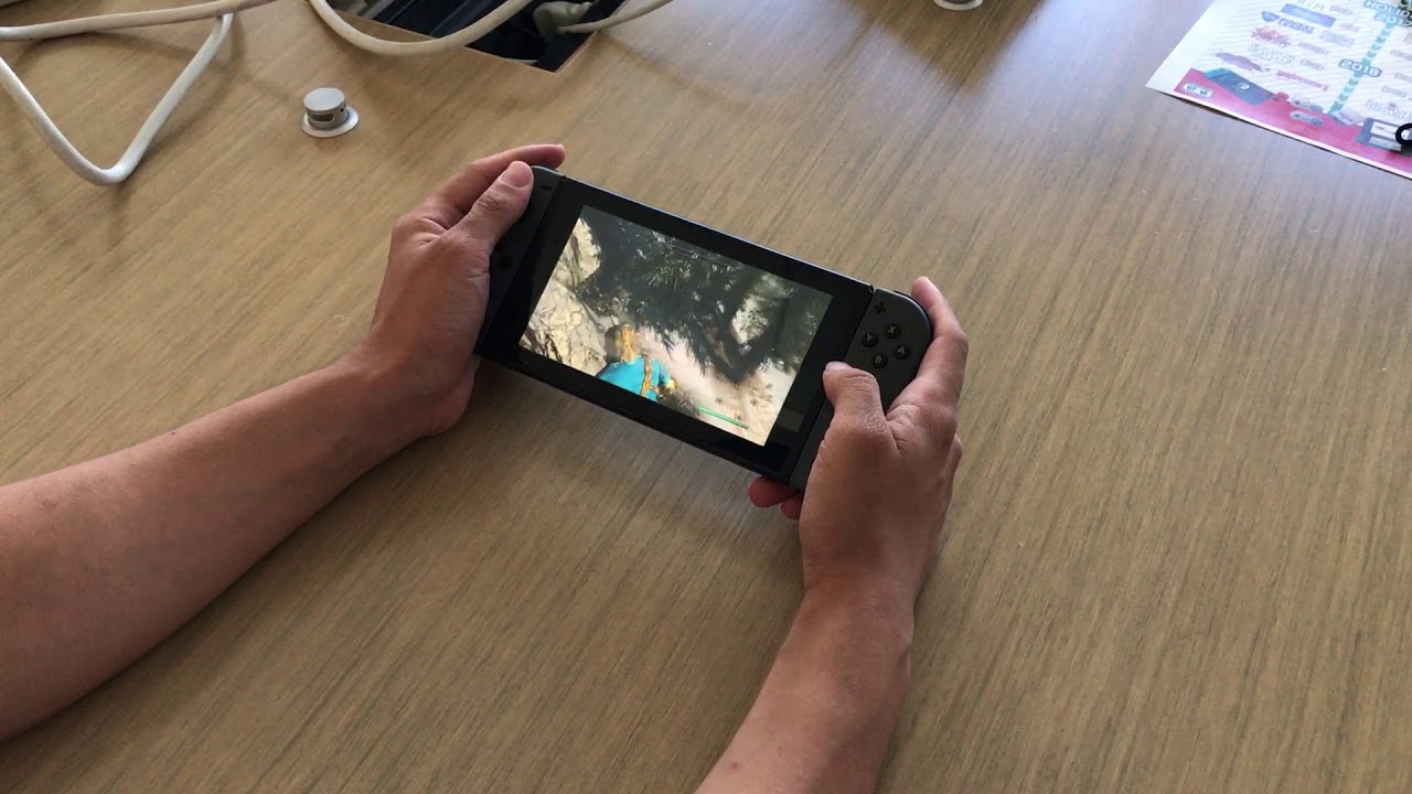 The Elder Scrolls IV: Skyrim for Nintendo Switch Over the Shoulder Game ...