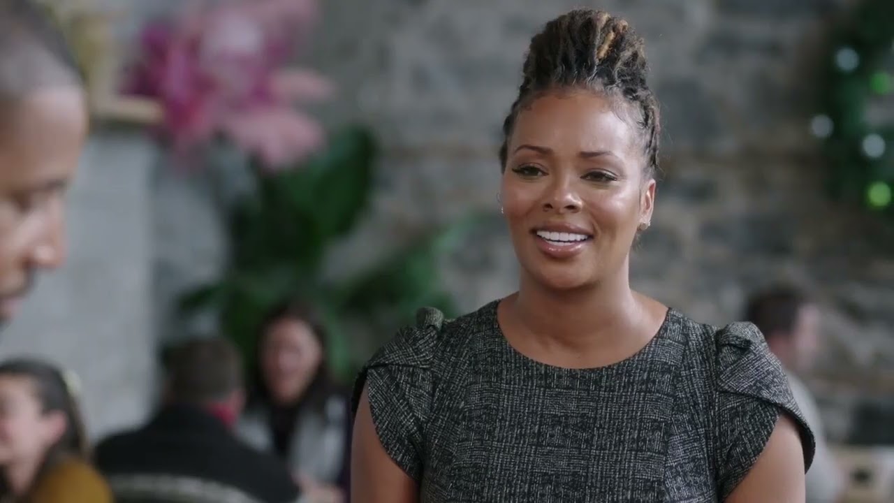 Trailer - A Christmas Fumble - YouTube