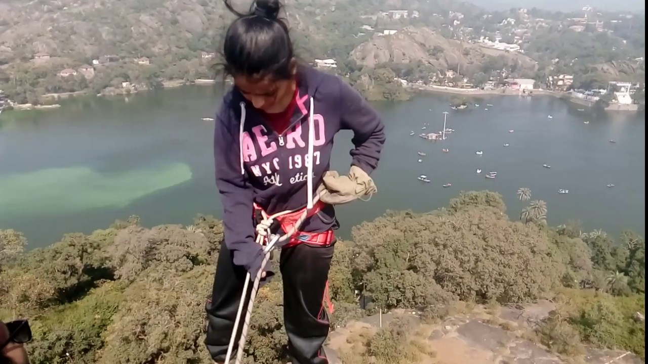 Rappelling - YouTube