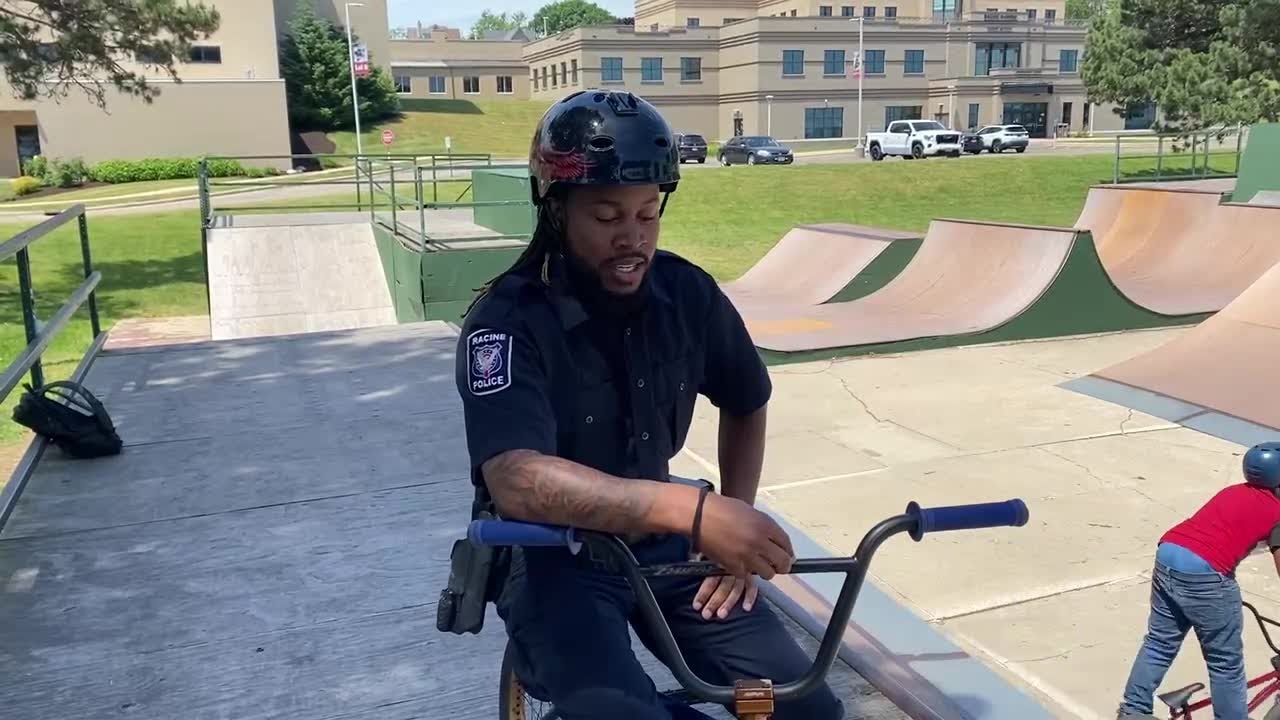 Officer Gordon Intro - YouTube