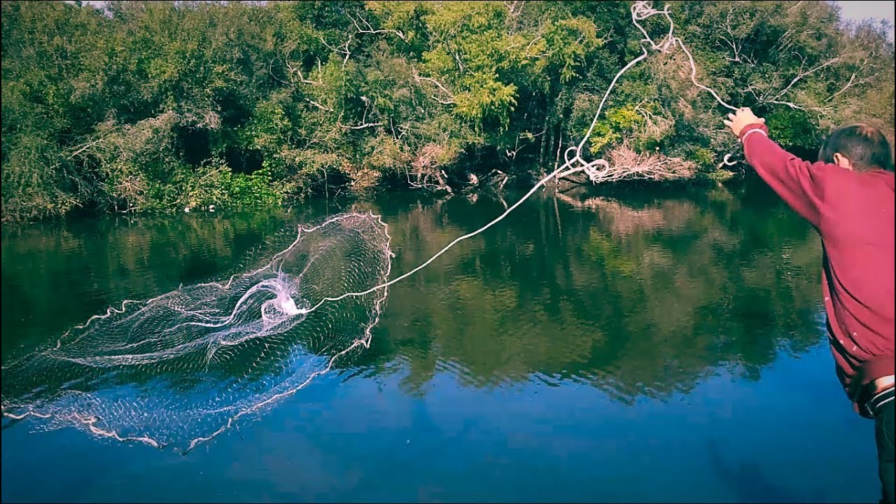 DÍA DE PESCA EN ARROYO CON ATARRAYA Y COCINA / Fishing with atarraya ...