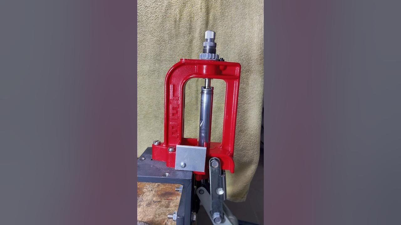 🔄 Reloading 9mm Ammo – Step-by-Step Using the Lee Breech Lock Challenger! ⚙️💥 #Shorts - YouTube