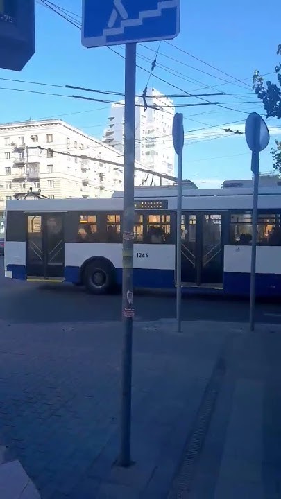 Ул. Комсомольская. Троллейбус ТролЗа 5275.03 "Оптима". Номер 1266. Маршрут 9. - YouTube