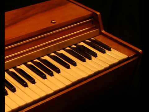 Hohner Organa 11 - Gebläseorgel - Reed Organ - Saugwindorgel - YouTube