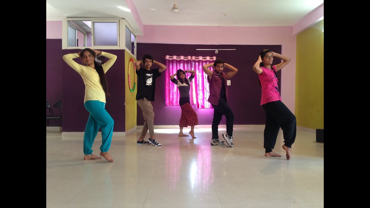 Desi Look Dance By Step Up Dance Academy Dhar - YouTube