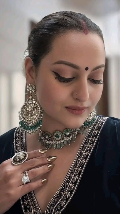 Sonakshi sinha stuns in Traditional outfit ♥️ ️ #sonakshisinha # ...
