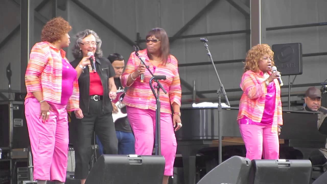 DIXIE CUPS at JazzFest 2013!!! - YouTube