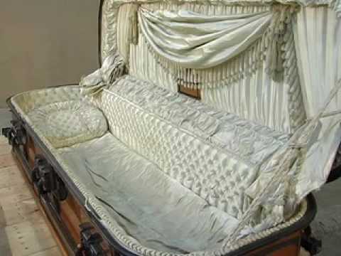 Preserving Death: Funerary Objects - YouTube