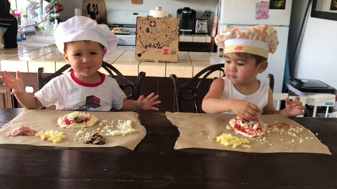 Chef Boys: Pizza - YouTube