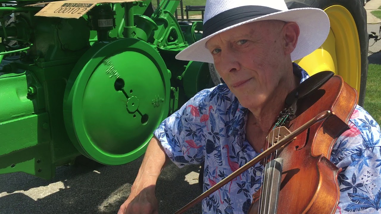 flying pig fiddle & banjo, john deere A IMG 2298 - YouTube
