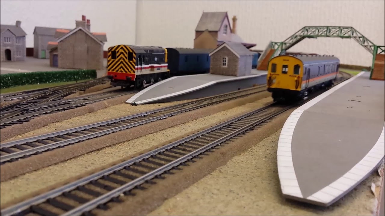 Bachmann 31-269 BR Jaffa Cake MLV No. S68001 Two Tone Grey Livery ...