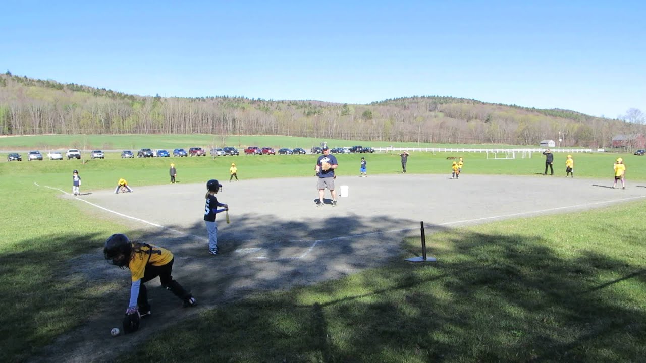 Pee wee ball - YouTube