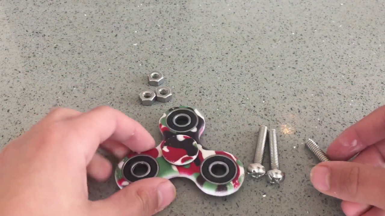 costume fidget - YouTube