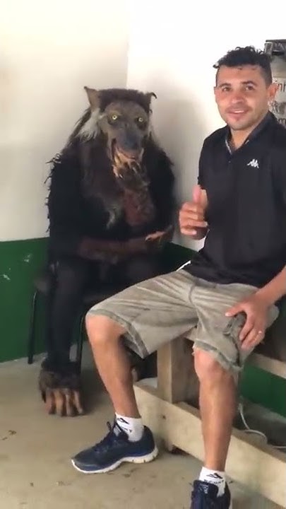 Encontrei um lobisomem! - YouTube