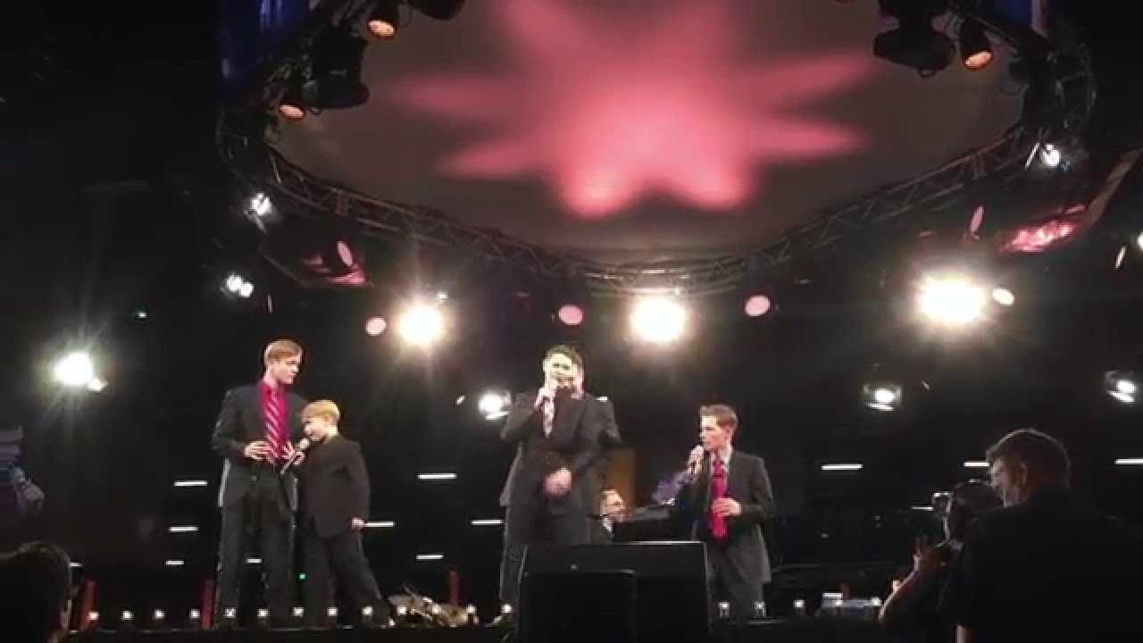 The Allen Family at the National Quartet Convention - YouTube