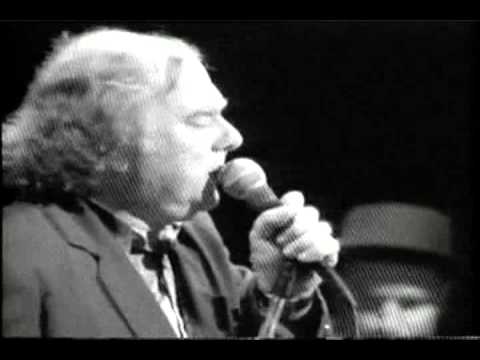 Van Morrison - Caravan, Moondance/Fever - YouTube